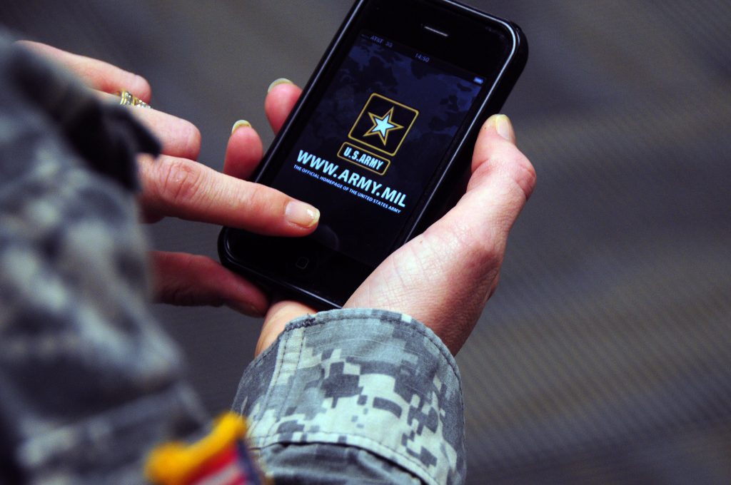 Soldiers with smartphones can be a gift to the enemy - The ...