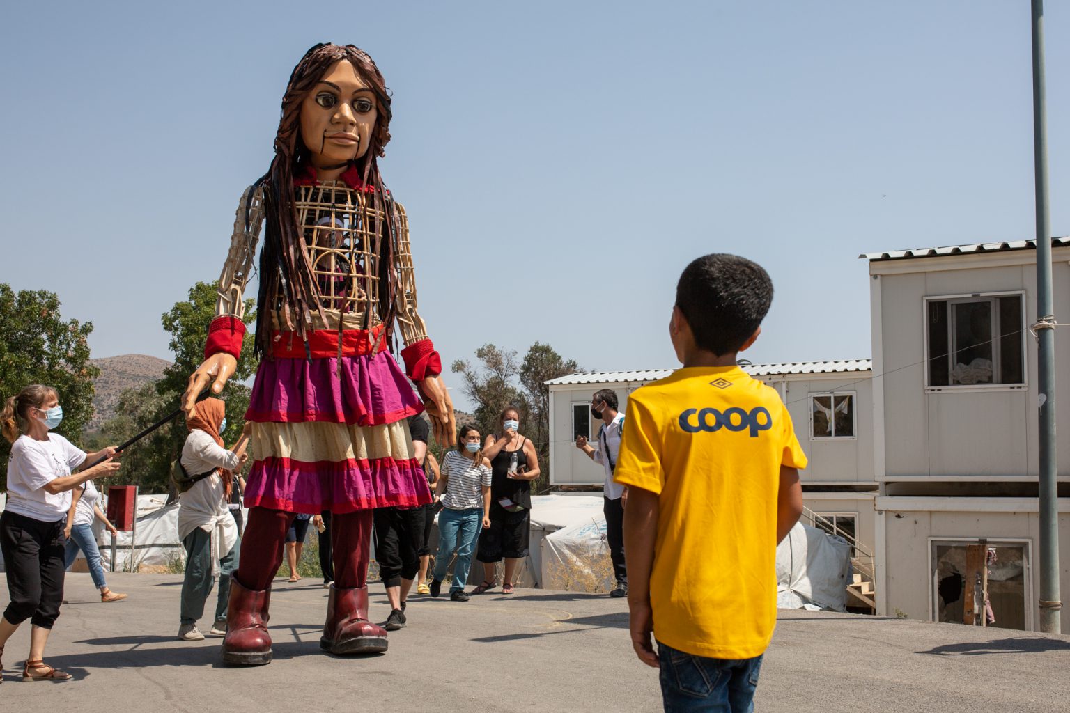 This is Little Amal, the puppet refugee girl on a European odyssey ...